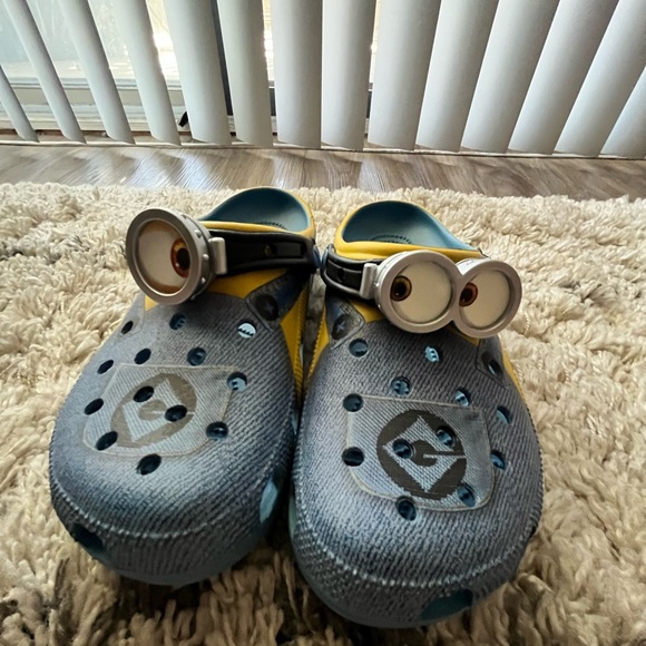 CROCS | Shoes | Crocs Minions Classic Menswomens Clog | Poshmark